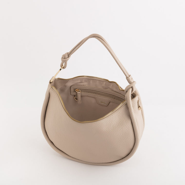 Online at Carpisa | Discover the women's collection