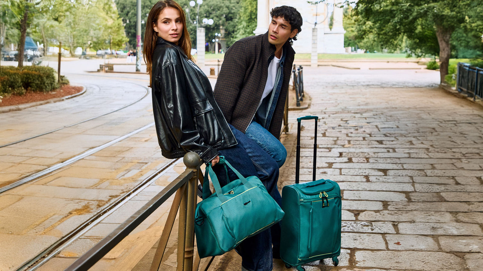 Carpisa | Trolleys, Bags, and Wallets for Women and Men